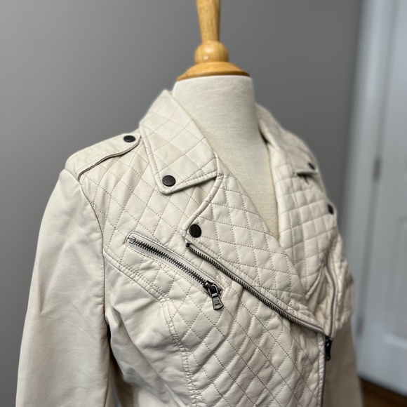 Levi's | Jackets & Coats | Nwt Levis Ivory Moto Faux Leather Quilted ...
